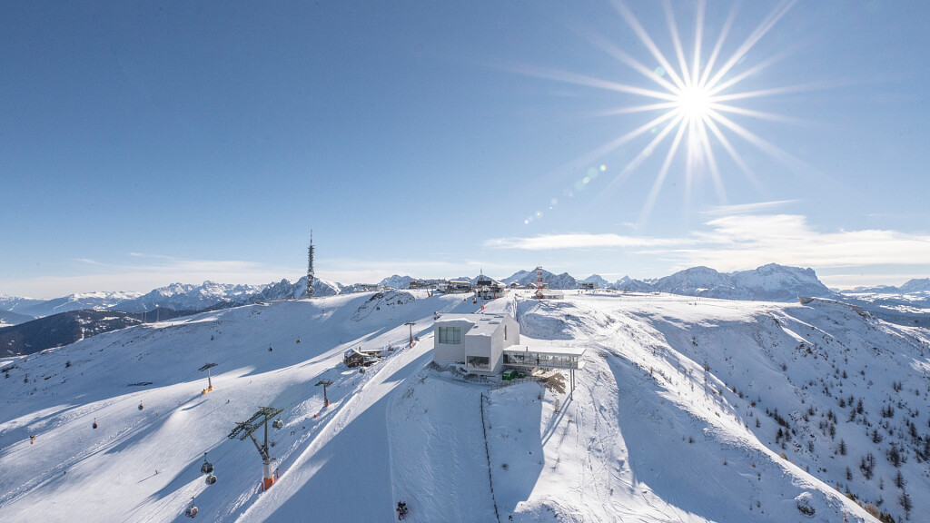 Skiing in Plan de Corones: Brunico, Valdaora, San Vigilio di Marebbe