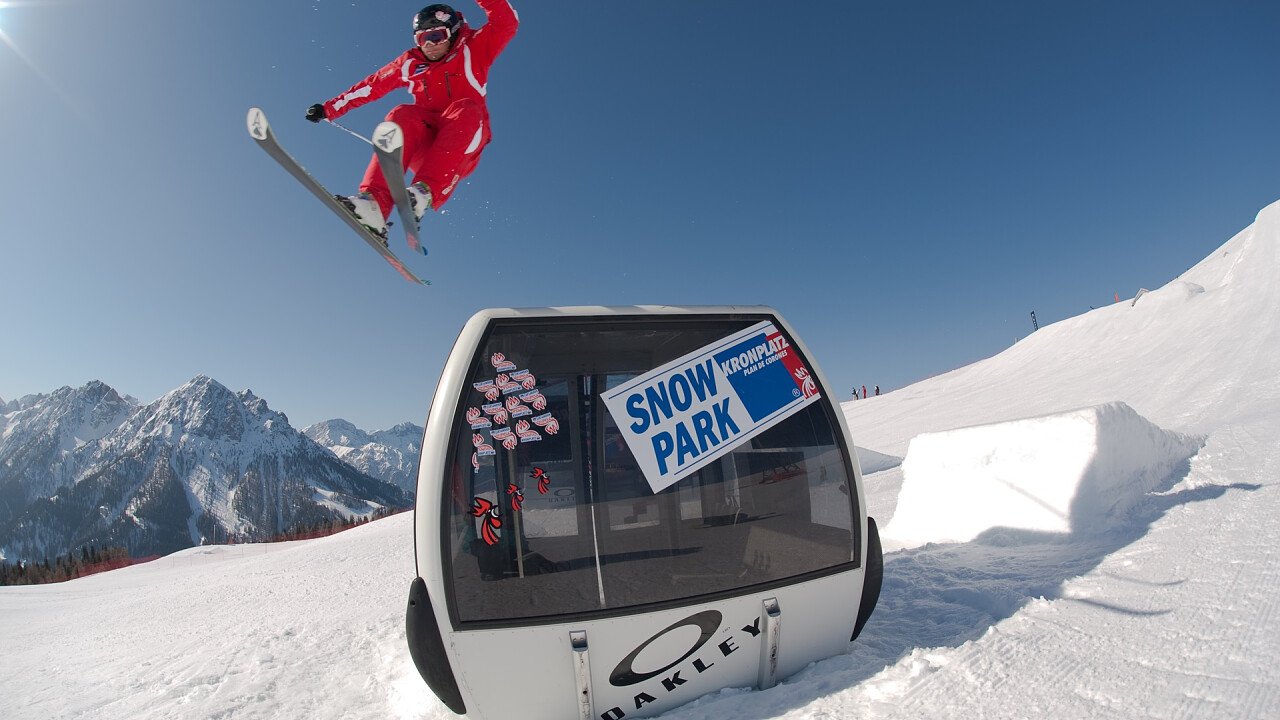 Skiing in Plan de Corones: Brunico, Valdaora, San Vigilio di Marebbe